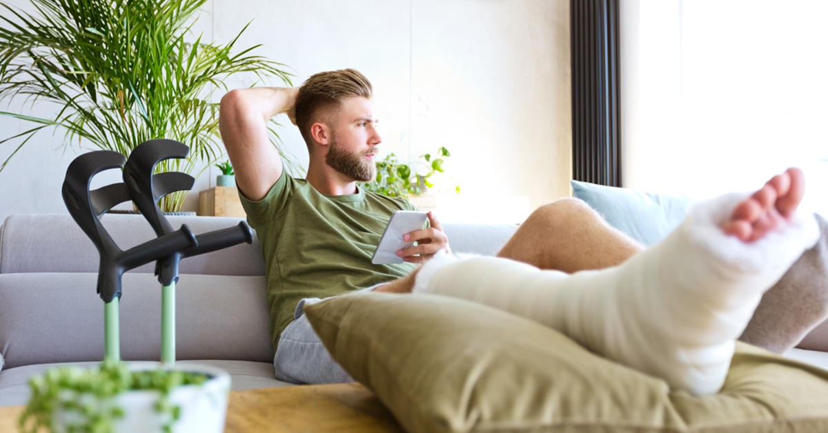 Why take out life and health insurance in your 20s? - Desjardins